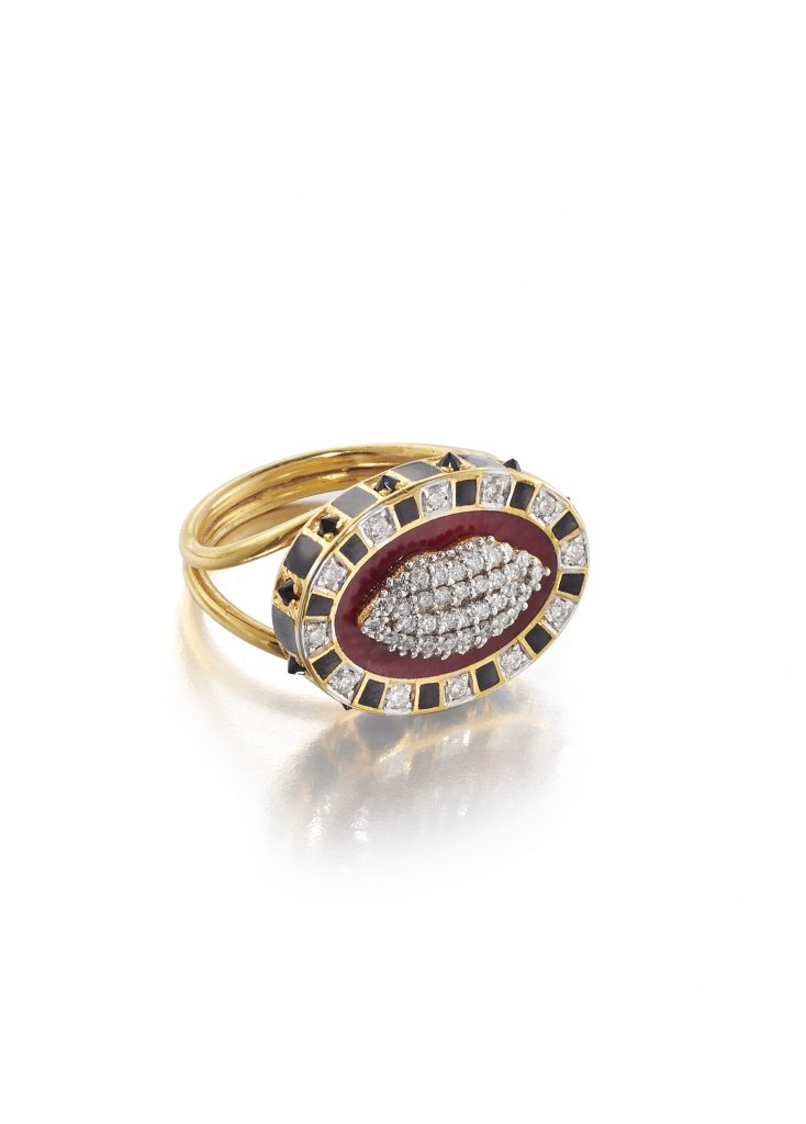 Size Matters: Holly Dyment to Debut Mini Cocktail Rings - JCK