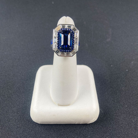 Gold and Bold Creativity Lead AGTA Spectrum, Cutting Edge Winners - JCK