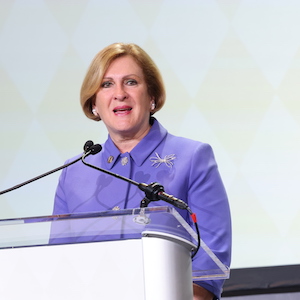 Susan Jacques Wins AGS’ Shipley Award - JCK