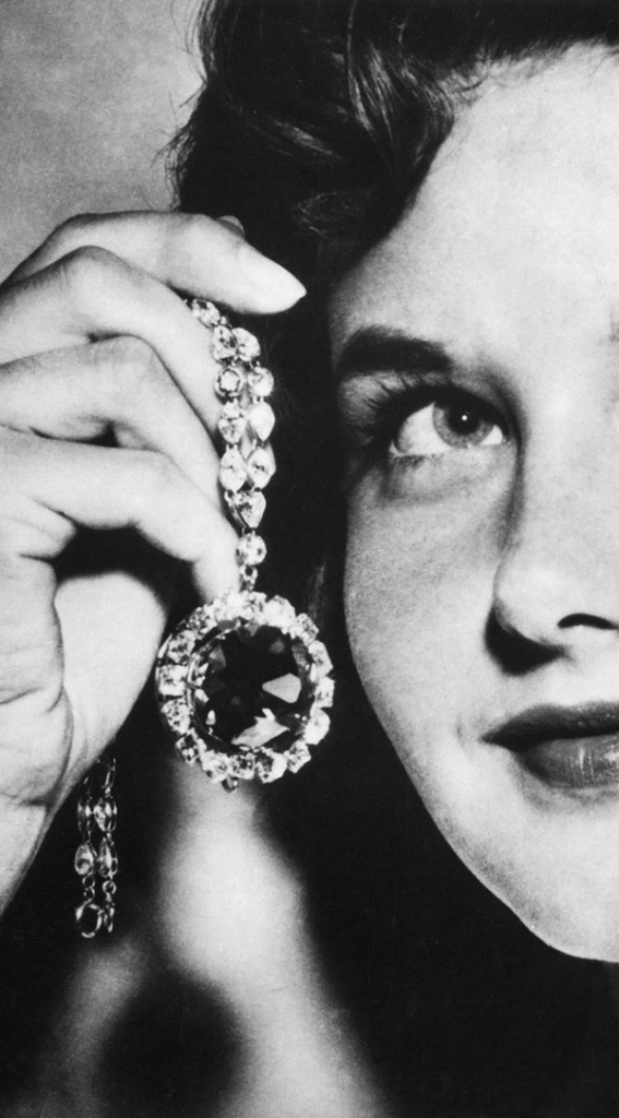 New Book Delves Into the 'Impossible' World of Cartier - JCK