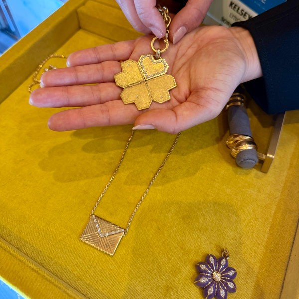 Kinetic Jewelry Stole the Show in Las Vegas - JCK